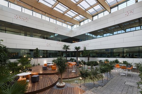 SP Arquitectura e Ingeniería apuesta por Vivix para renovar ING Madrid ...